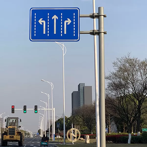 China 3-20mm Thickness Road Sign Pole Metal Street Sign Post ISO 9001 ...